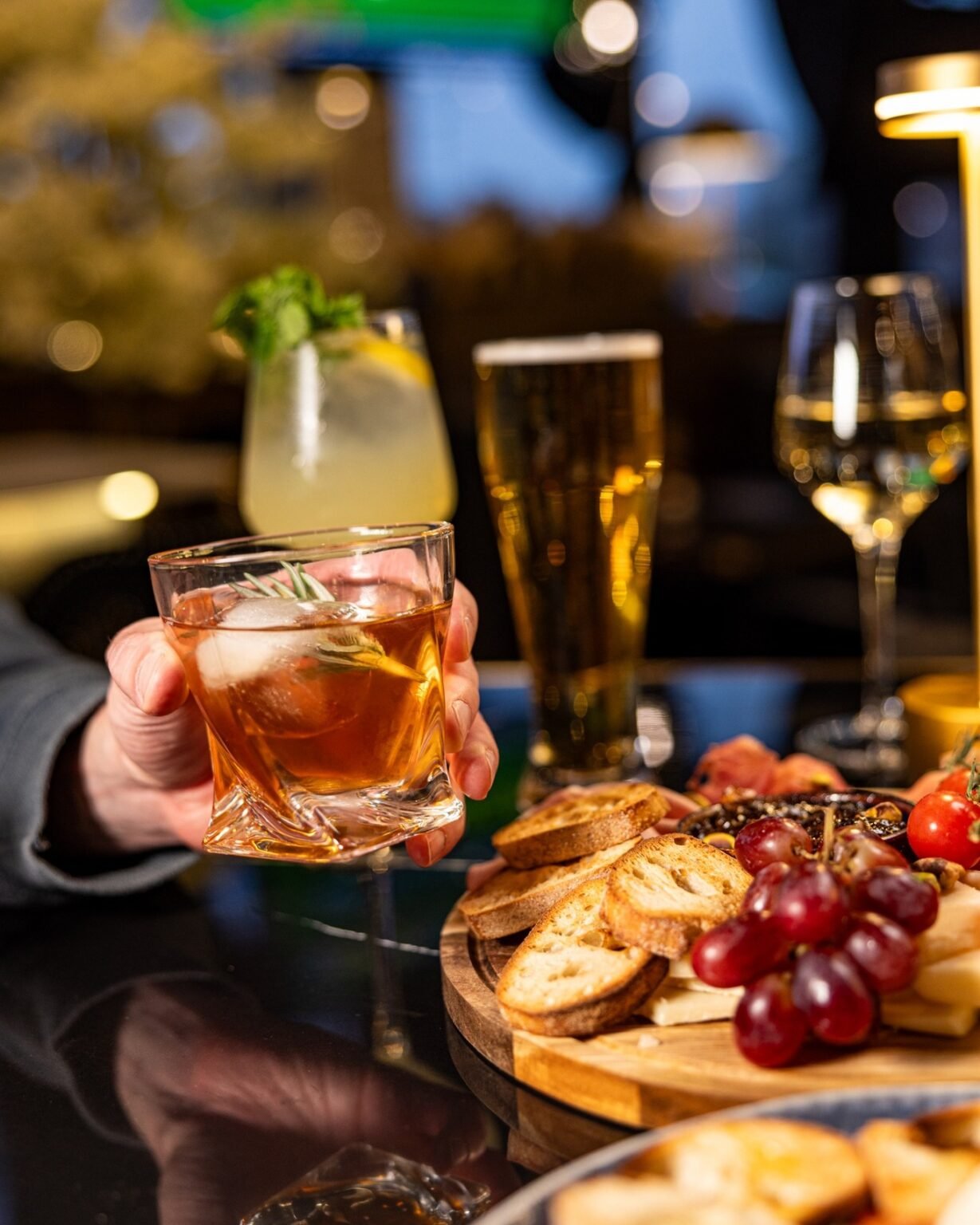 Contact - STELLA Bar & Restaurant